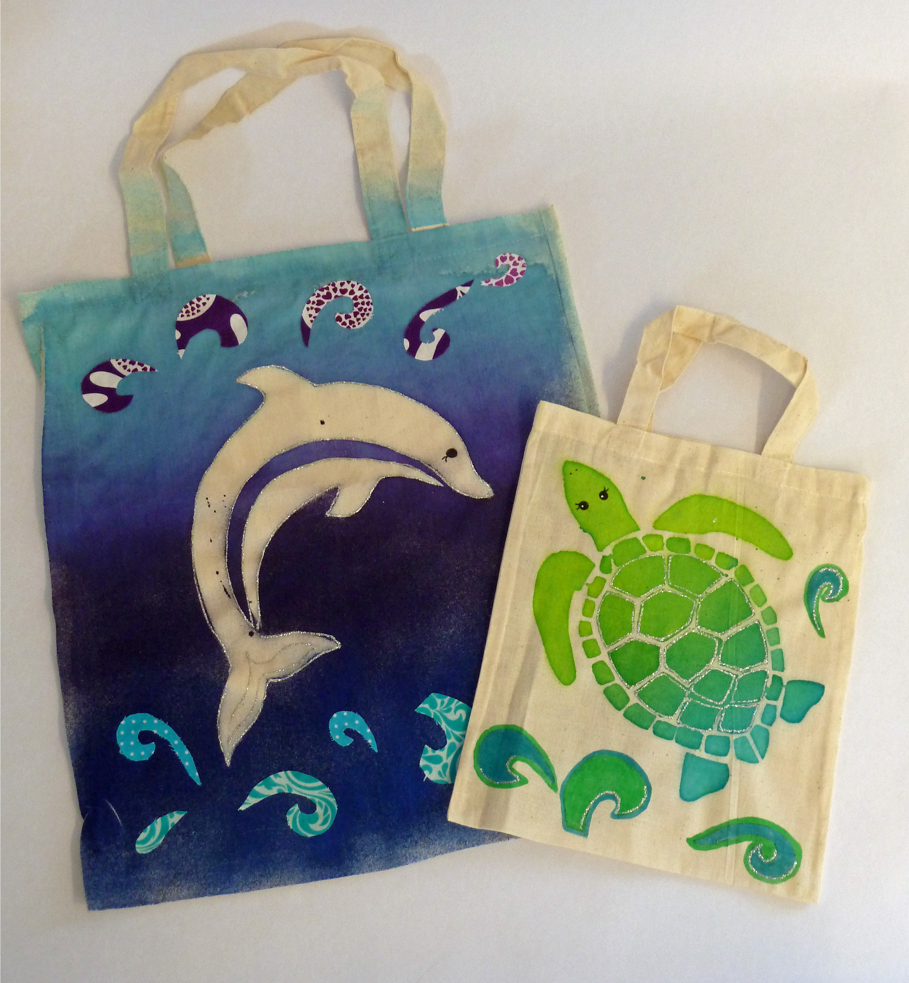 Di 02.08.2022FERIENPROGRAMM SOMMER 2022 GESTALTEN MIT STOFFMALFARBEN UND TEXTILSPRAY Programm ...